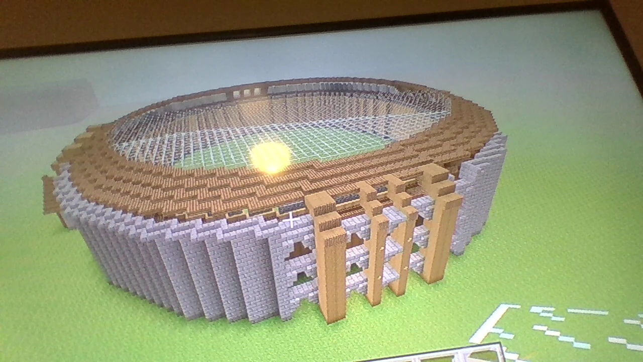 made a Giant arena | Fandom