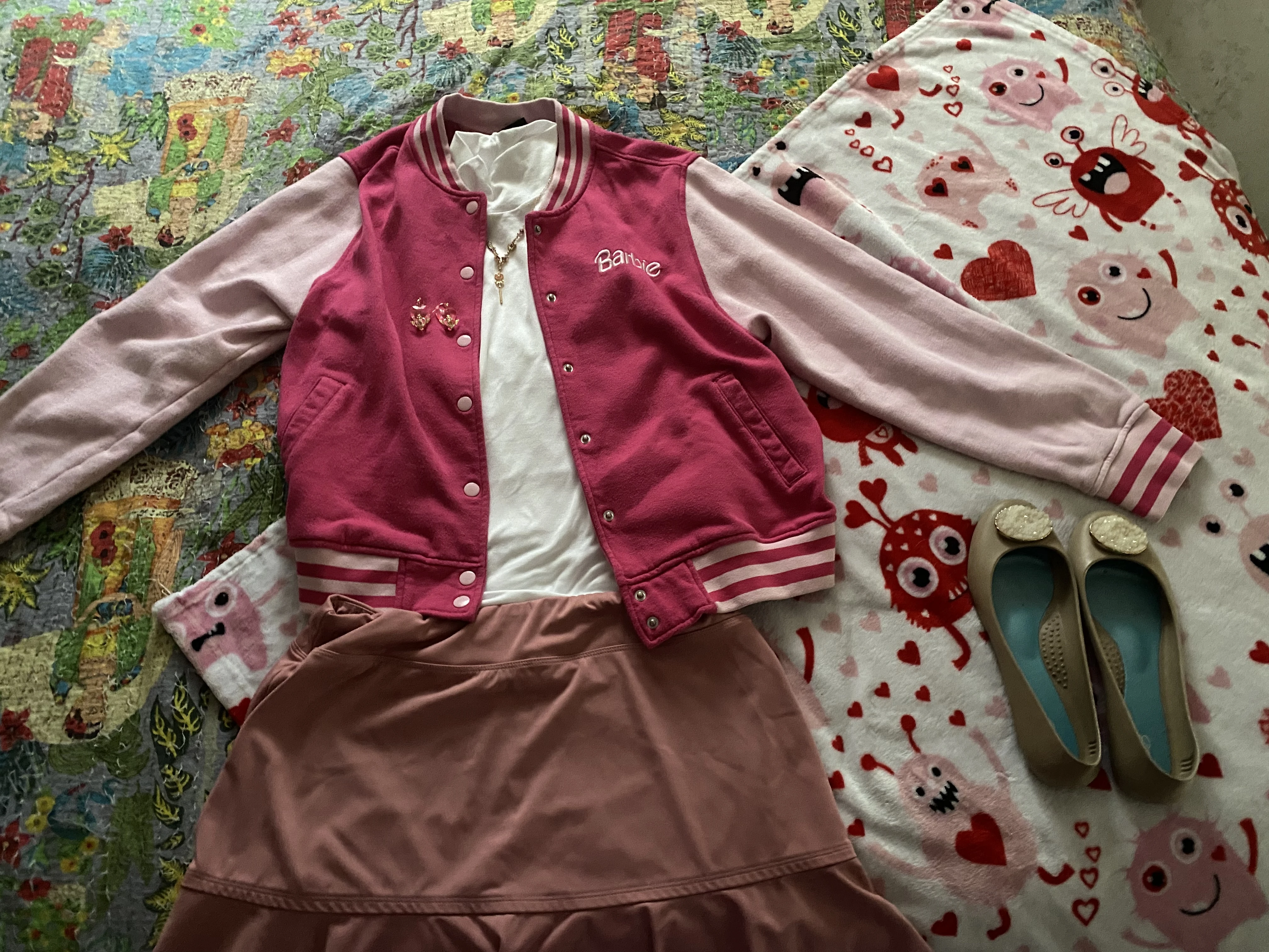 What aesthetics would you apply to this outfit besides possibly ...