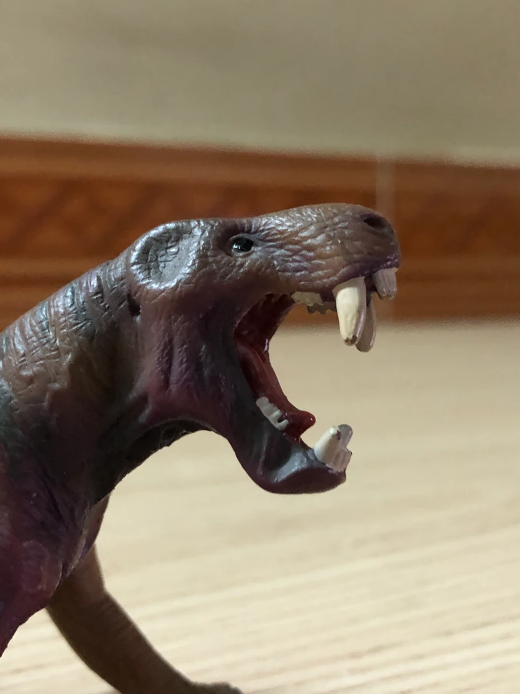 i got my gorgonopsid toy! | Fandom
