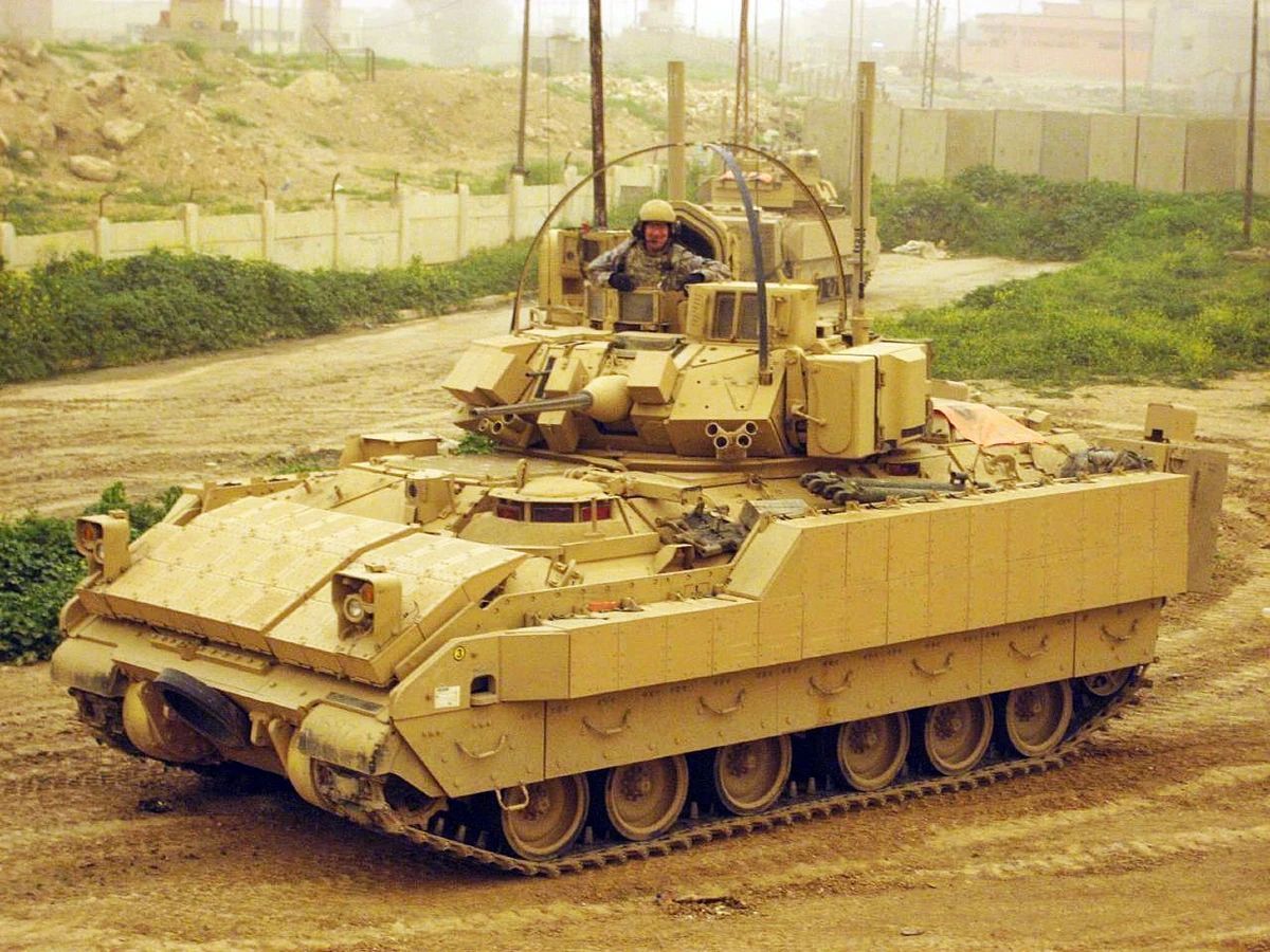 M2/M3 Bradley IFV/CFV Series(Tarakian Variants) | Facebook Nations Wiki ...