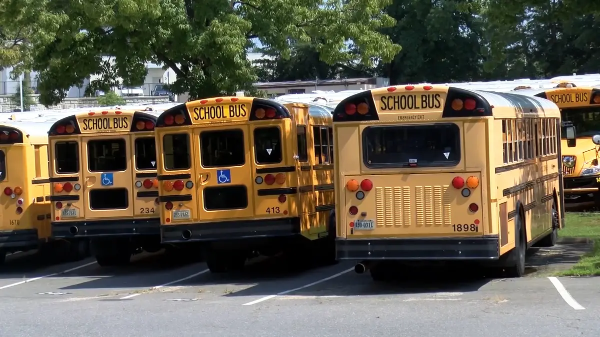 Bus 1898 | Fairfax School Buses Wiki | Fandom