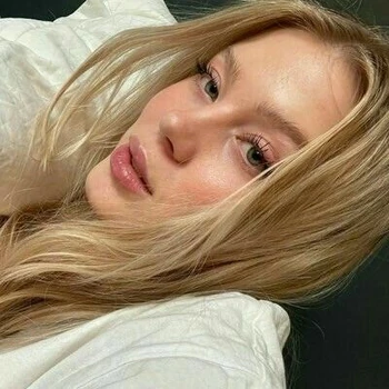 Quinn Caruthers | Fall Away Universe Wiki | Fandom