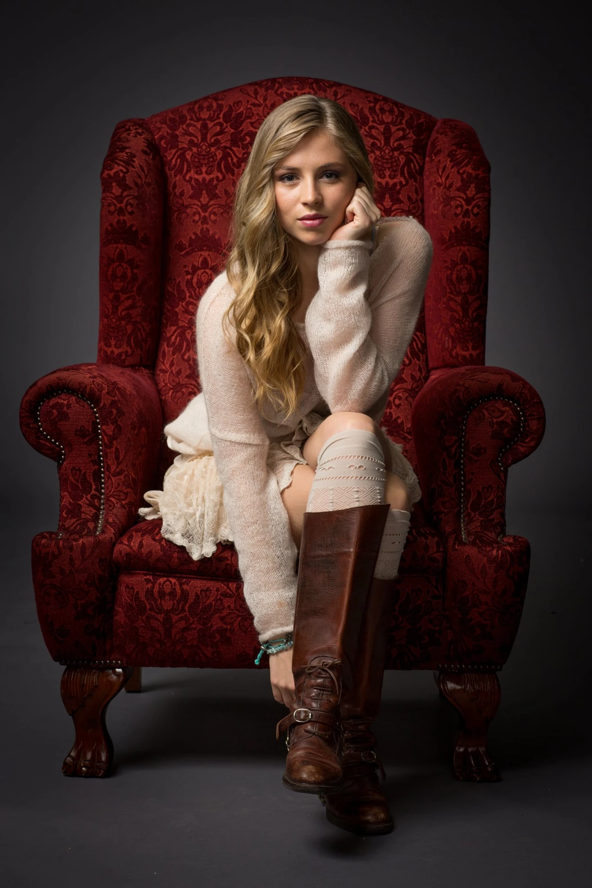 Gabrielle Givens | Lauren Kate Series Wiki | Fandom