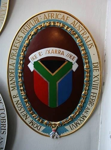 List of awards and honours received by Nelson Mandela | Famous people ...