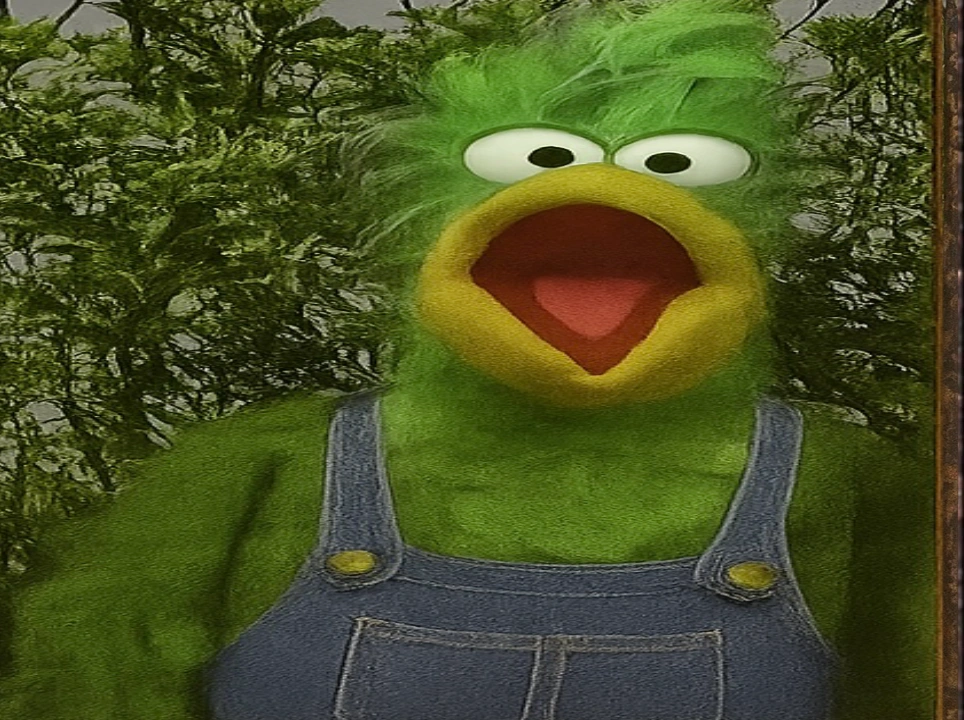 Clyde Bird Wears Overalls V6 | Fan art Fun Wiki | Fandom