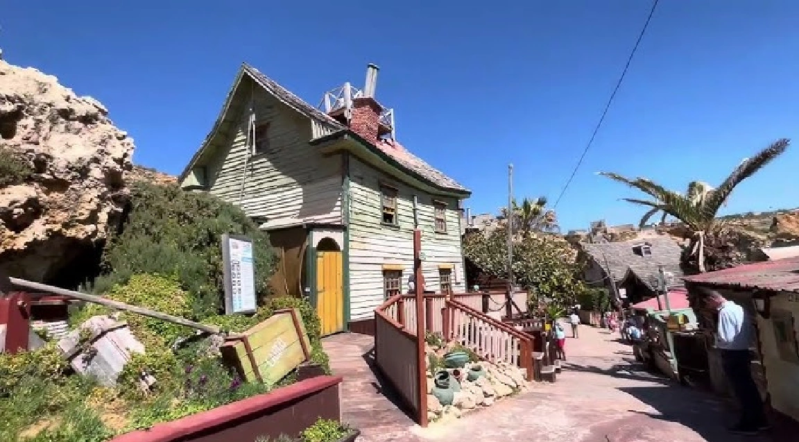 Popeye (1980) Picture Background by timmybrisbyfan1925 (DeviantArt ...