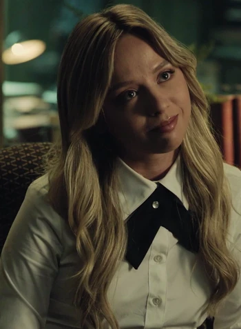 Stephanie Brown | Fan Arrowverse Wiki | Fandom