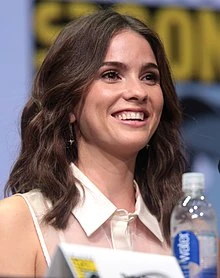 Shelley Hennig | Fan Arrowverse Wiki | Fandom