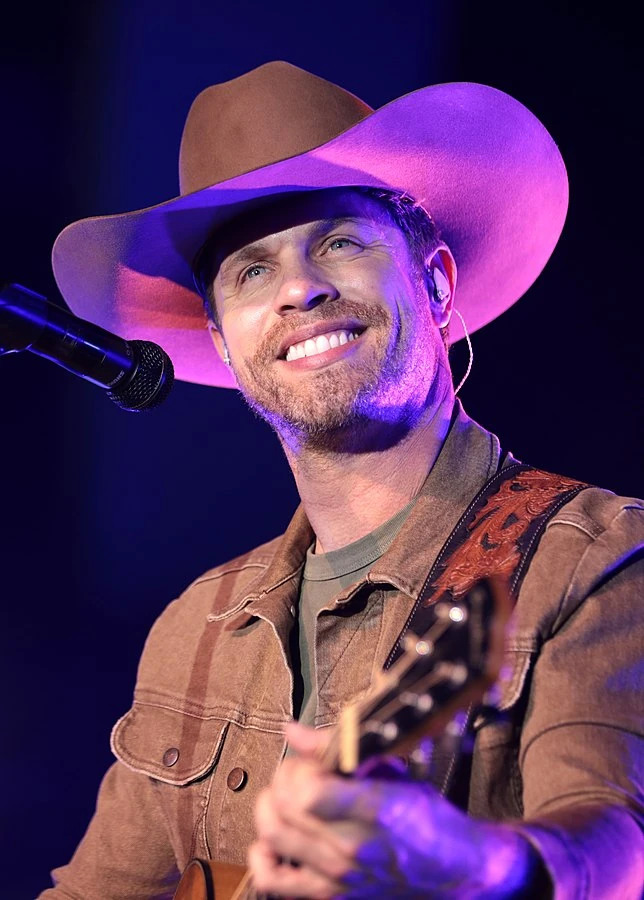 Dustin Lynch | FanApedia Wiki | Fandom