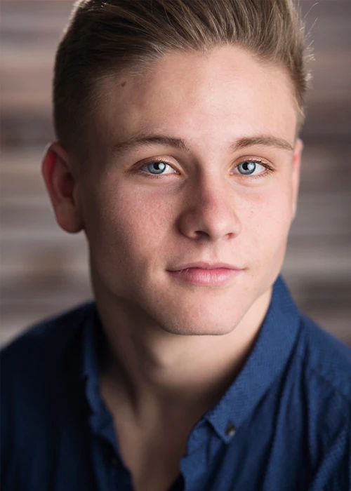 Gage Gray | Craytel Database | Fandom