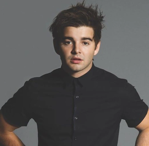 Max Thunderman | FanmadeFantasy Wiki | Fandom