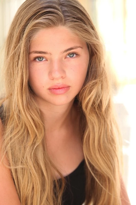 Category:Films featuring Taylor Geare | Fanon Wiki | Fandom