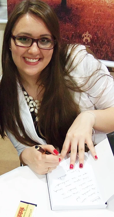 Lara Luft | Wiki Fantas | Fandom