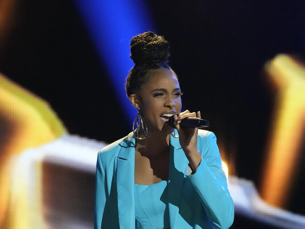 Chloe Abbott | Fantasy Voice Wiki | Fandom