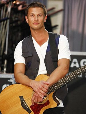 Drew Stevyns | Fantasy Voice Wiki | Fandom