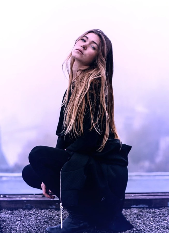 Lily Bridger | Fashion Wiki | Fandom