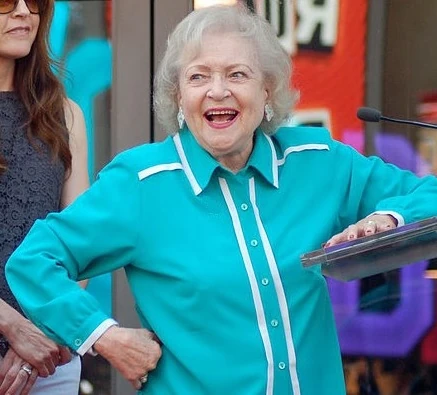 Betty White | Father of the Pride Wiki | Fandom