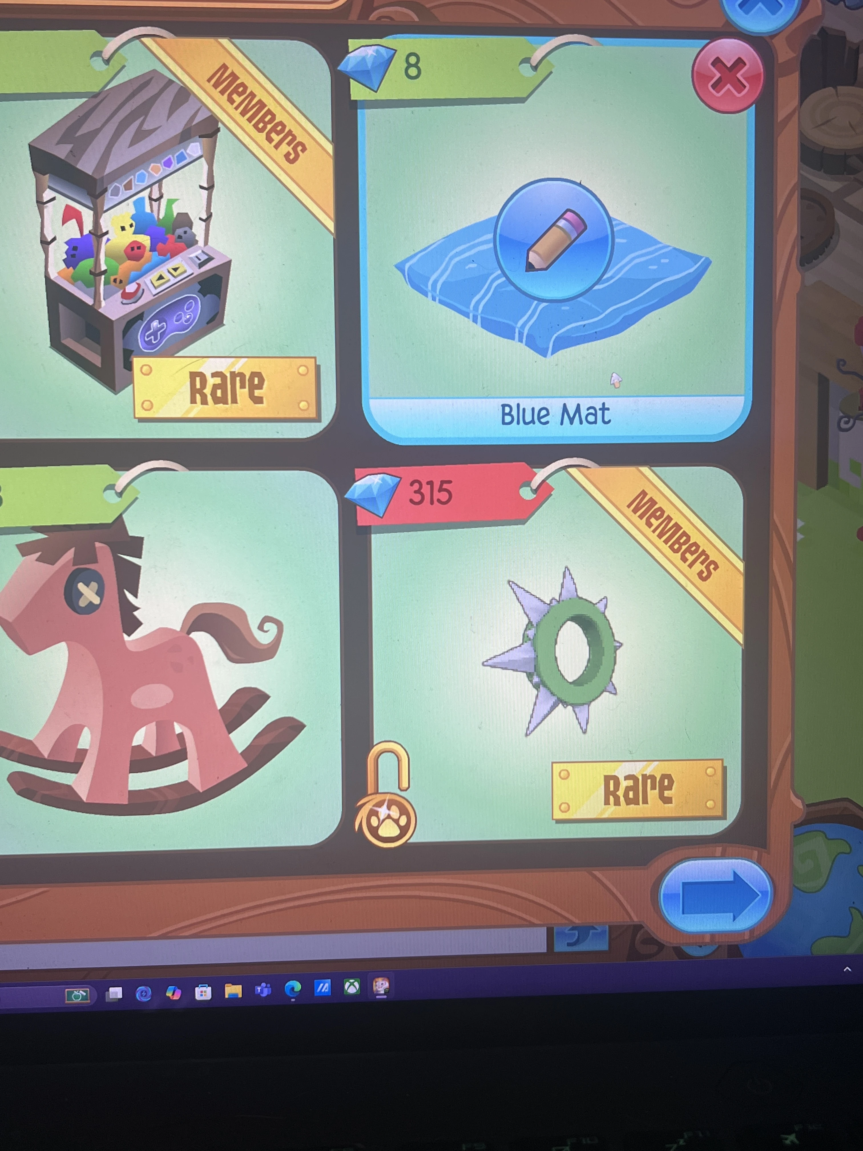 Selling a green long spiked collar for 315 dims my den. Koipondf1sh ...