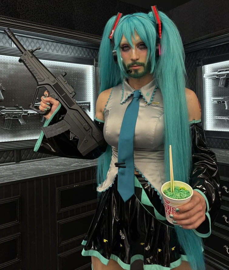 Bbno$ (Singer/Rapper) dressed as Miku!!!! | Fandom