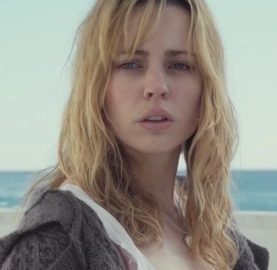 Jess | Fear Comes In Waves - Triangle Wiki | Fandom