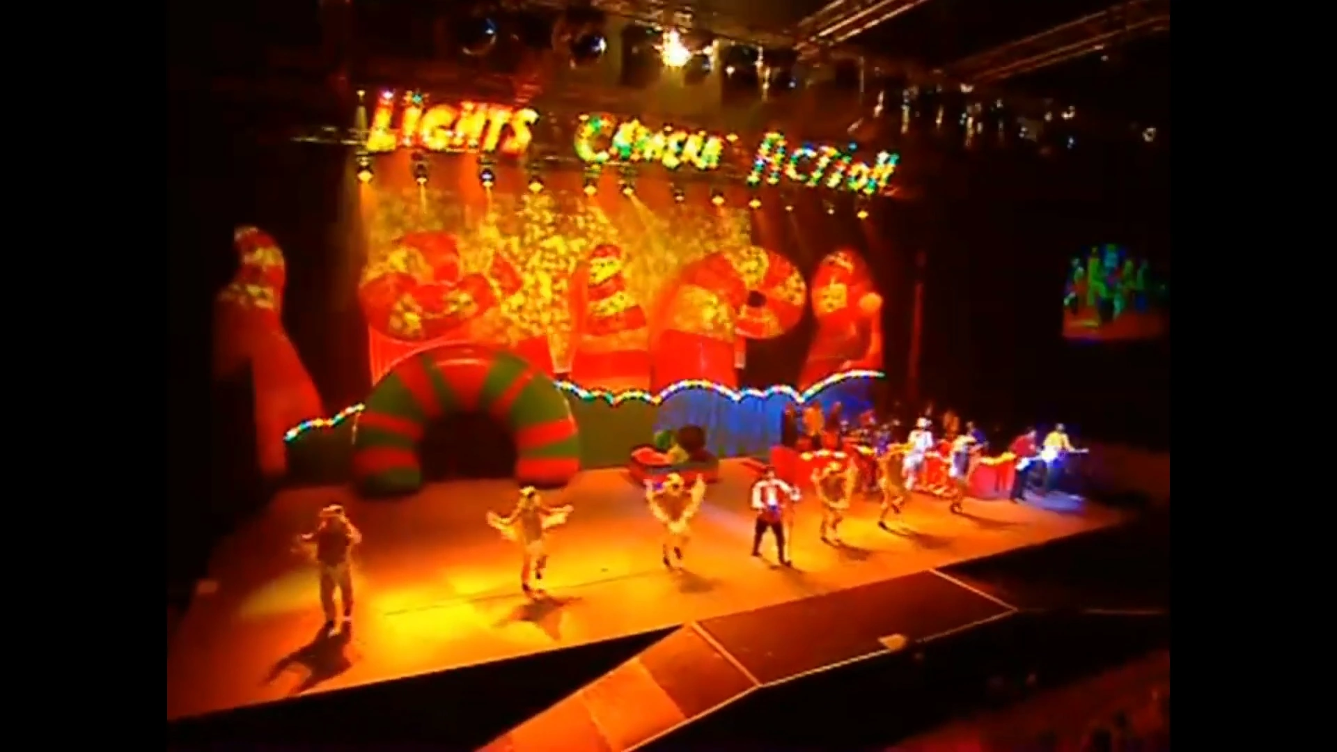 Space Dancing! on the Lights, Camera, Action! Tour (also in LIVE Hot ...