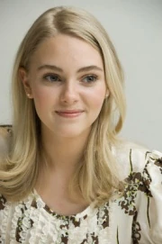 Helena Bell | Fichas Bruxas Wiki | Fandom