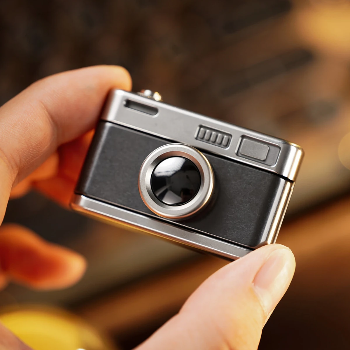 Camera-M | Fidgetpedia | Fandom