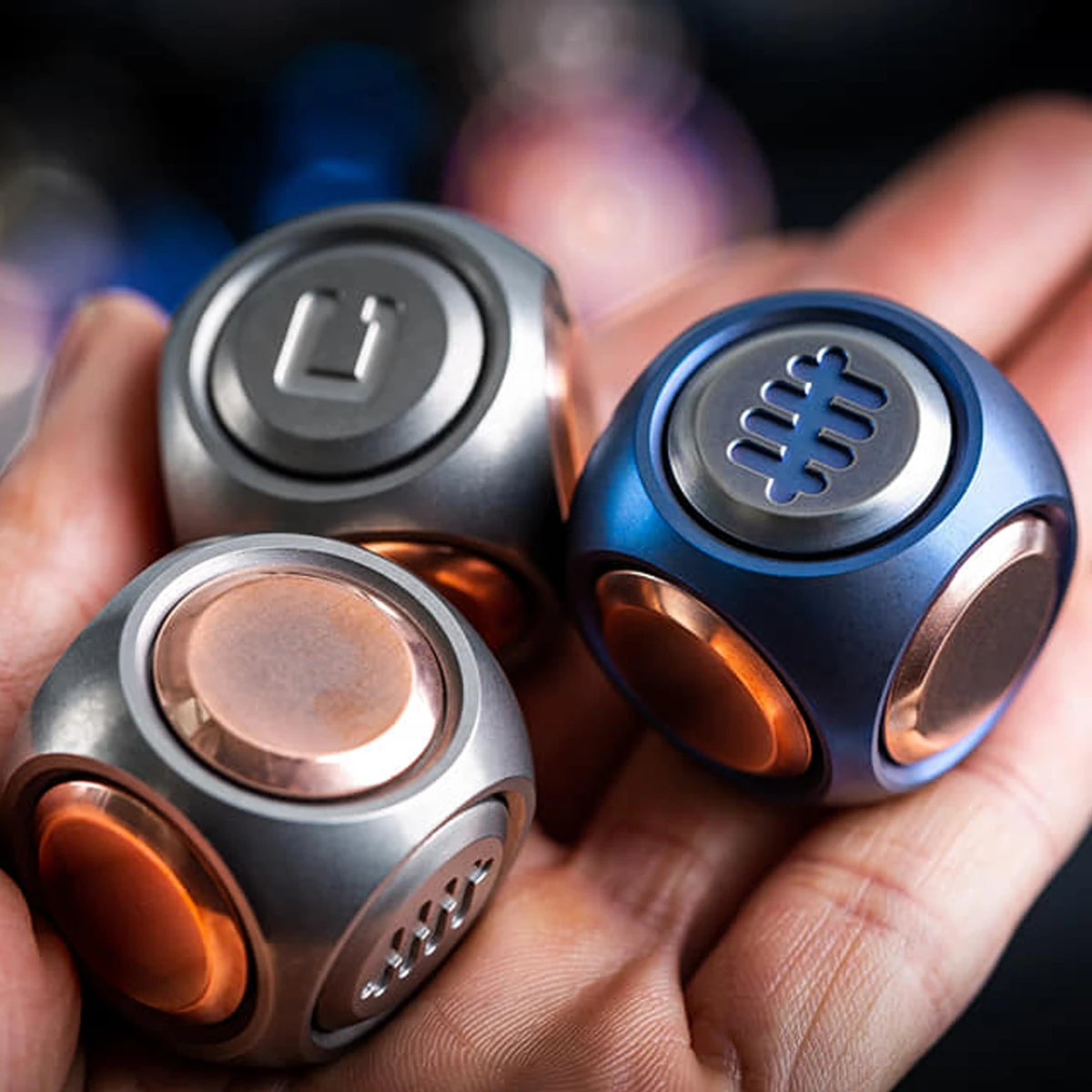 Dices Spinner | Fidgetpedia | Fandom