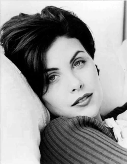 Sherilyn Fenn | Moviepedia | Fandom