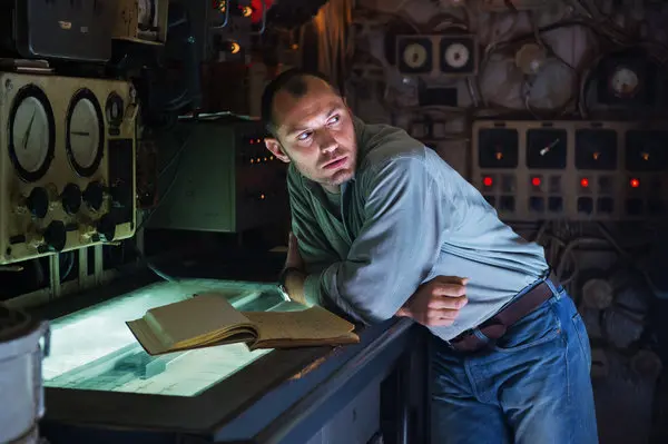 Captain Robinson | Moviepedia | Fandom