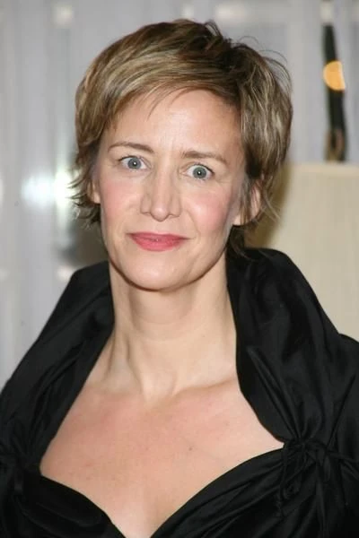 Janet McTeer | Moviepedia | Fandom