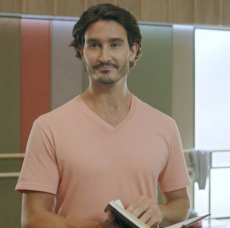 Armando Castillo | Find Me In Paris Wiki | Fandom