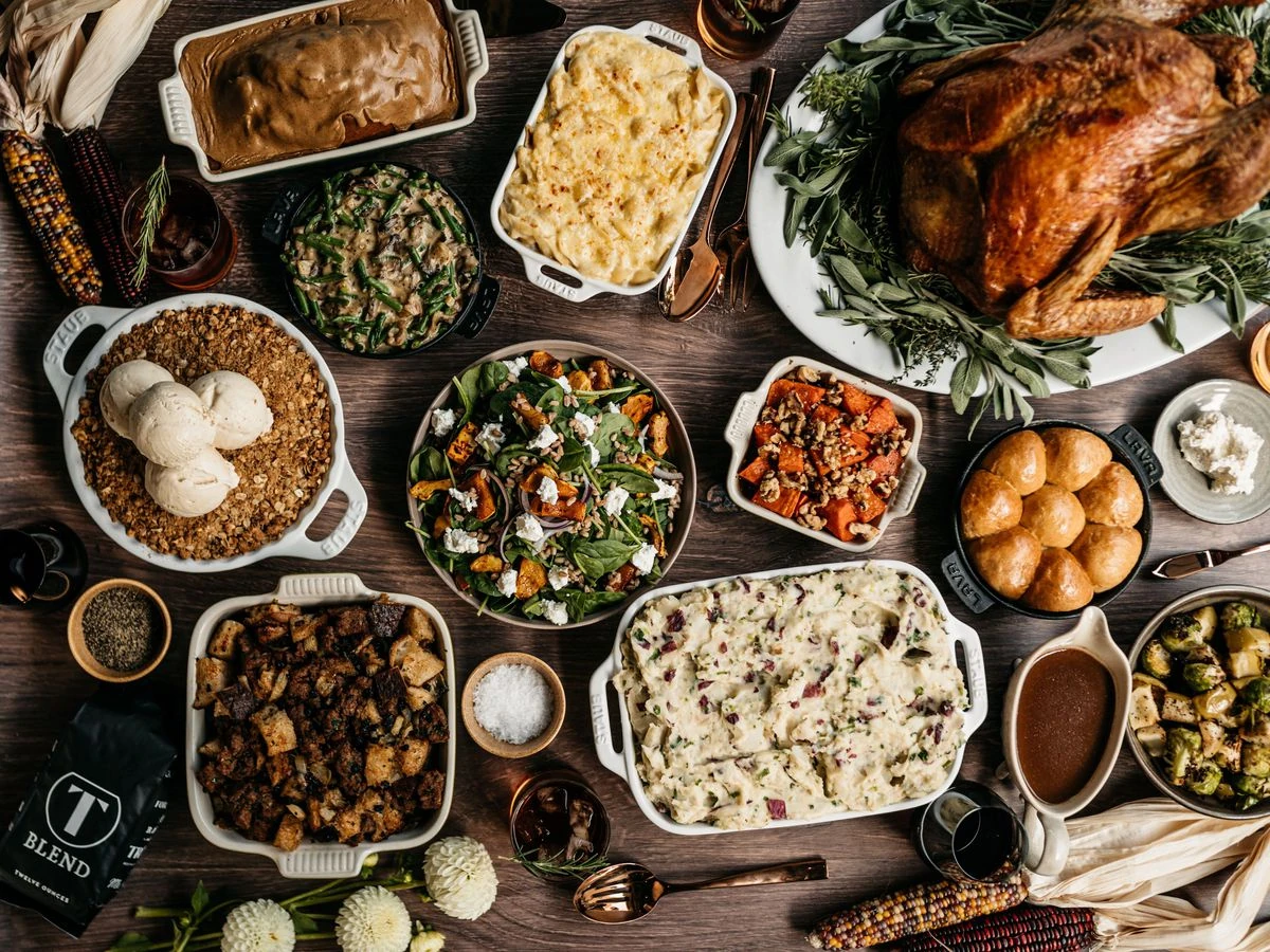 Feasting Chomik | Findthechomiks fanon Wiki | Fandom