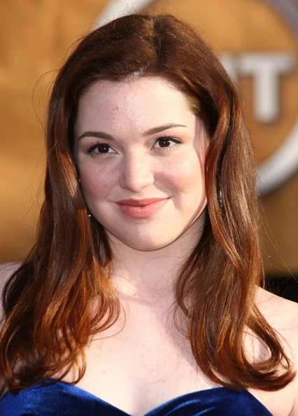 Flora Reinhold | Finister2 Wiki | Fandom