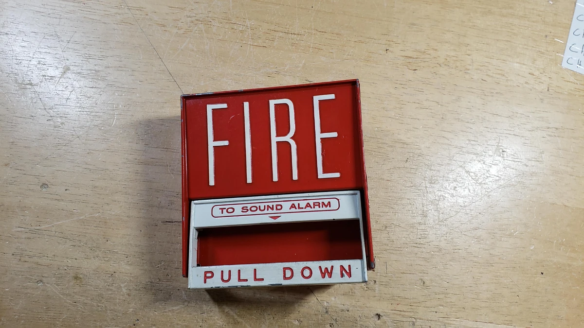BG-6 Pull Station | Fire Alarm Community Wiki | Fandom