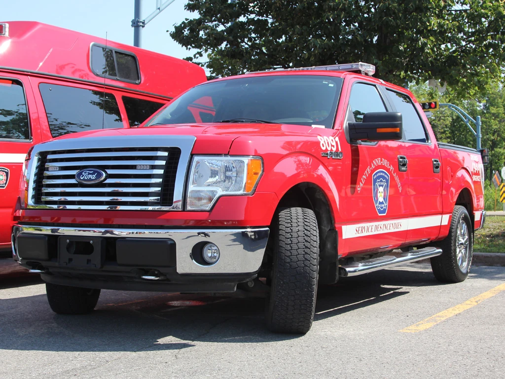 Service de Sécurité Incendie de Sainte-Anne-des-Plaines | Firefighting ...