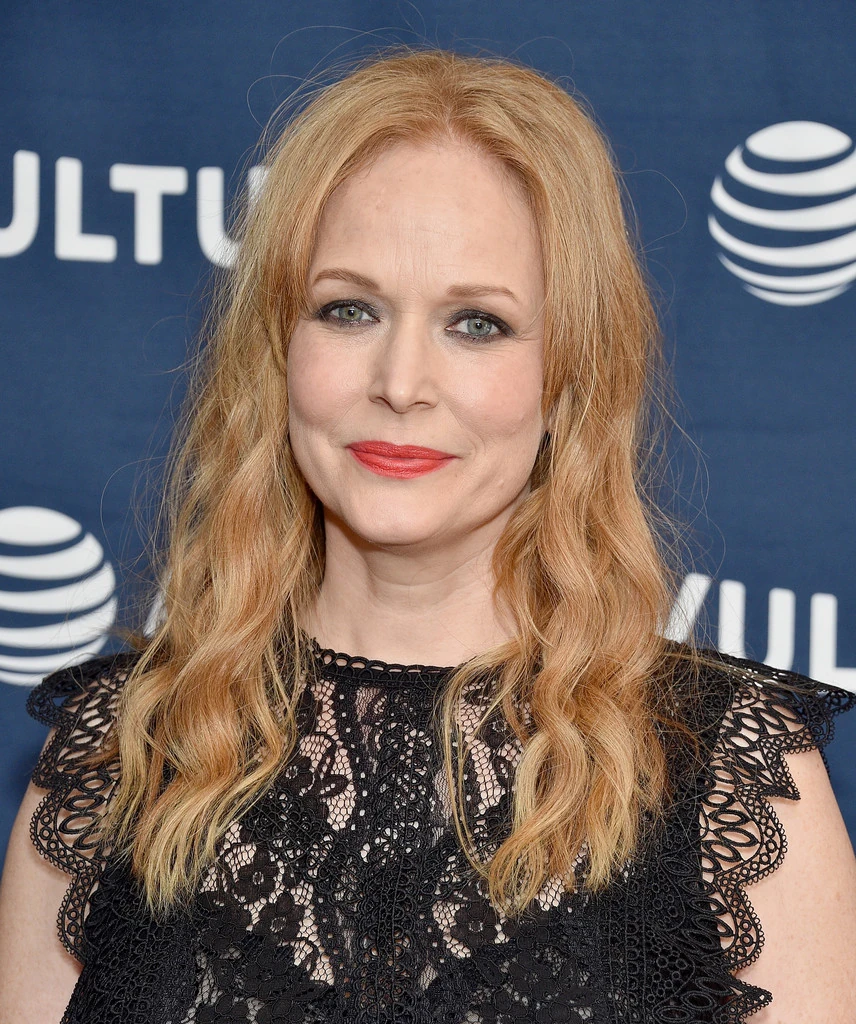 Chelah Horsdal | Firefly Lane Wiki | Fandom