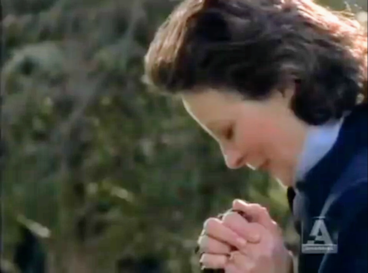 Cemetery Woman | First Wave Wiki | Fandom