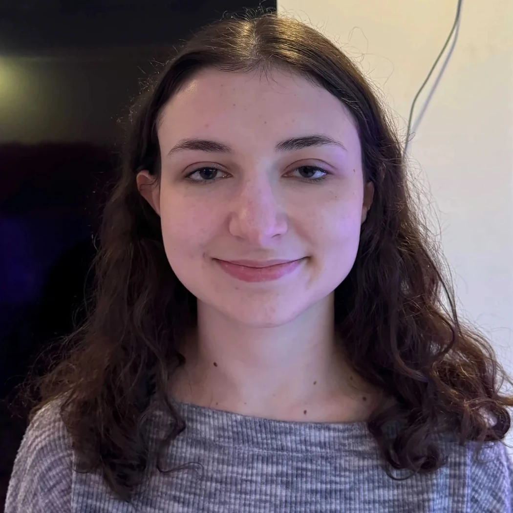 Claire | Fishtanklive Wiki | Fandom