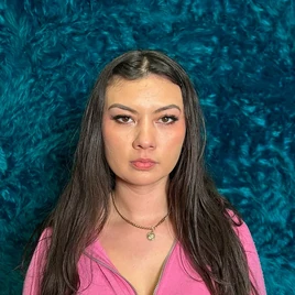 Alex B (female) | Fishtanklive Wiki | Fandom