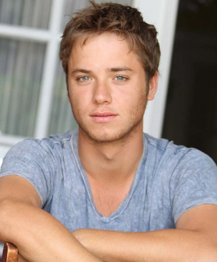 Doug McQueen | Stefflovers Wiki | Fandom