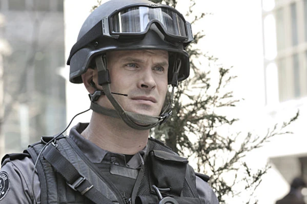 Roland Cray | Flashpoint Wiki | Fandom