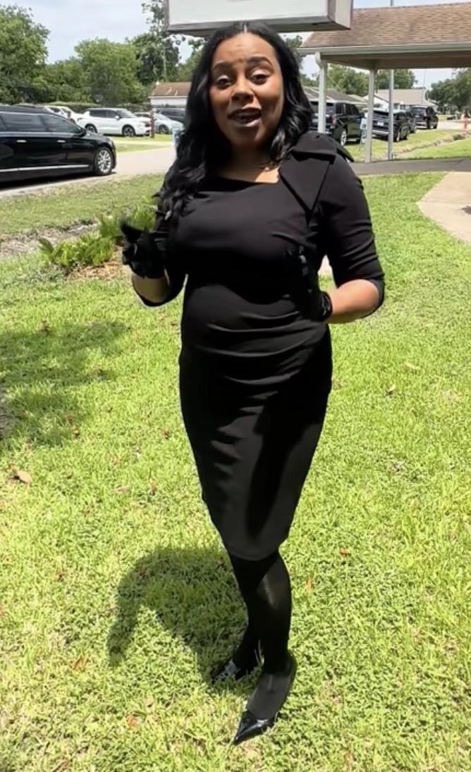 Ashley Powell | Floptok Wiki | Fandom