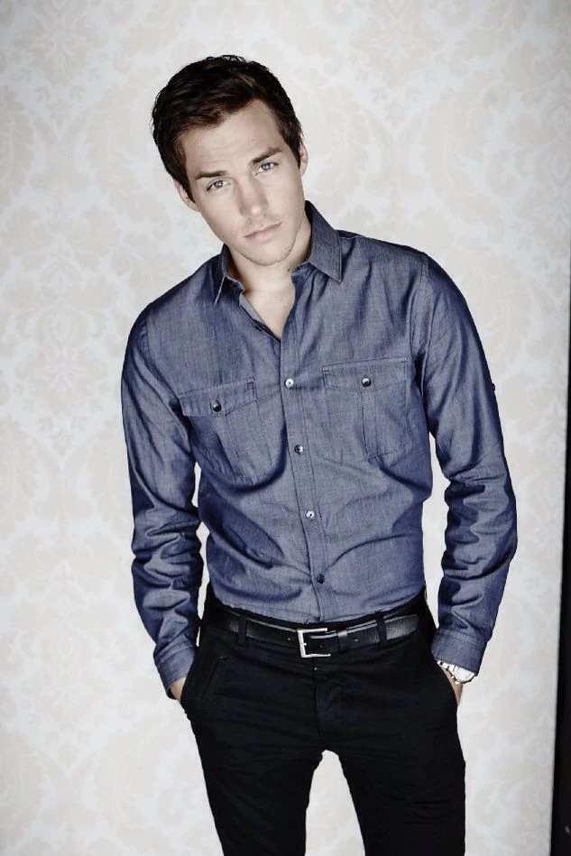 Daniel Hinsdale | Into the Dark Wiki | Fandom