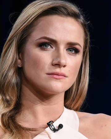Shantel Vansanten Photo Shoot