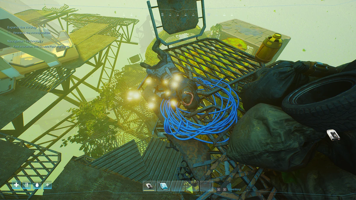 Wrecked Flashlight | Forever Skies Wiki | Fandom