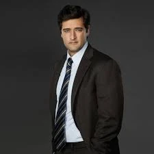 Detective Hanson | Wiki Forever.warner | Fandom