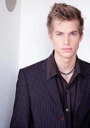 Hunter Caldwell | Forks High Wiki | Fandom