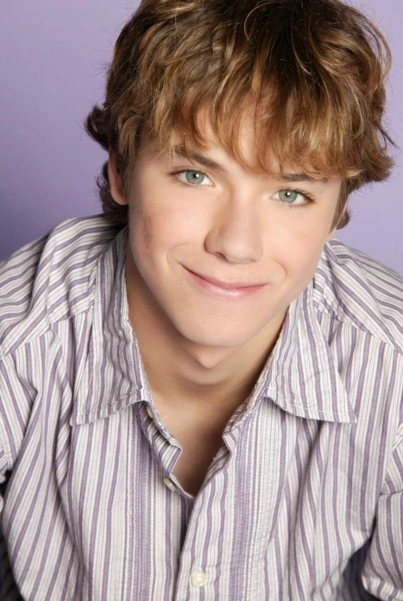 Ash | Wiki Forward | Fandom