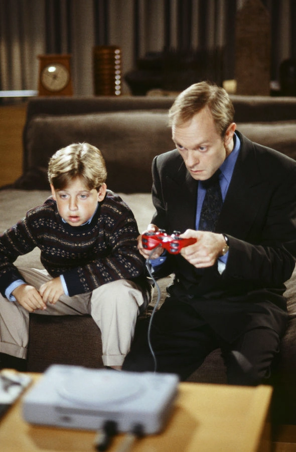 Frederick Crane | Frasier Wiki | Fandom